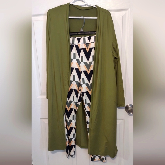 SHEIN | Tops | Shein Olive Green Duster Cardigan With Geometric Print ...